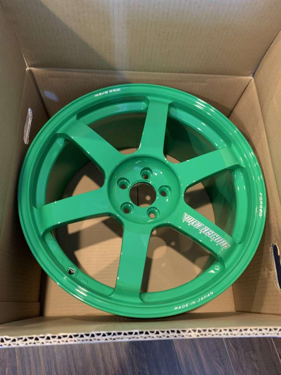 Volk TE37 SAGA 18x9.5 +43 5x100 Takata Green – GUMOTORSPORT